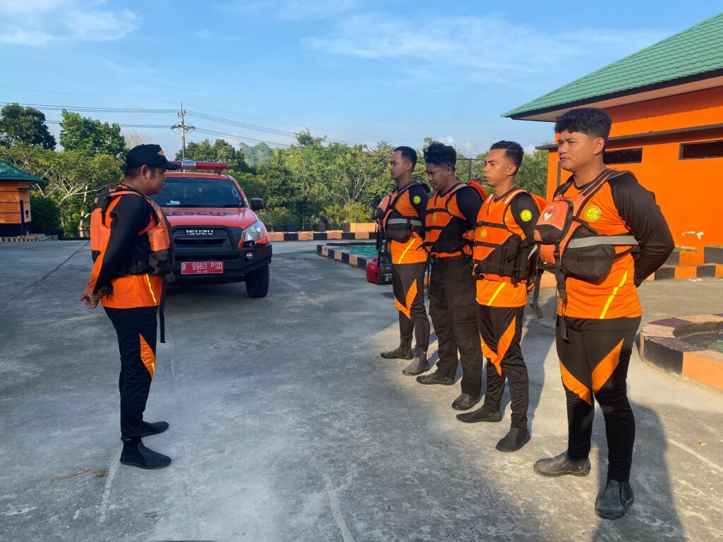 Kapal LCT Rimba Raya Alami Kecelakaan di Sungai Manggaris, Dua Korban ...